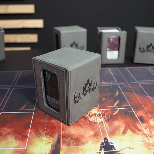 Zauberhand® Limitiertes Magic-Zubehör: Deckboxen, Hüllen & Sammelalben